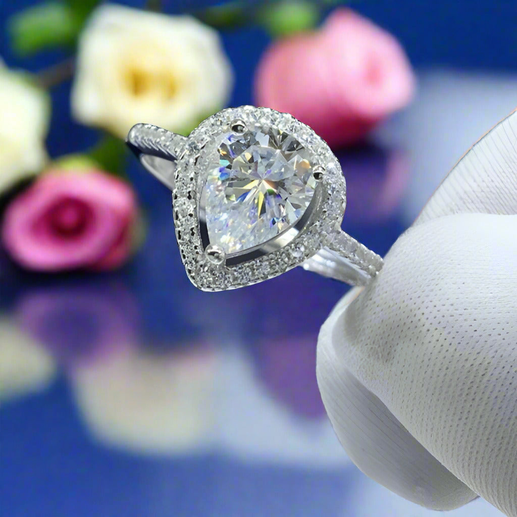 1.0 Ct Pear Cut Diamond Water Drop Engagement Ring – Black Diamonds New ...