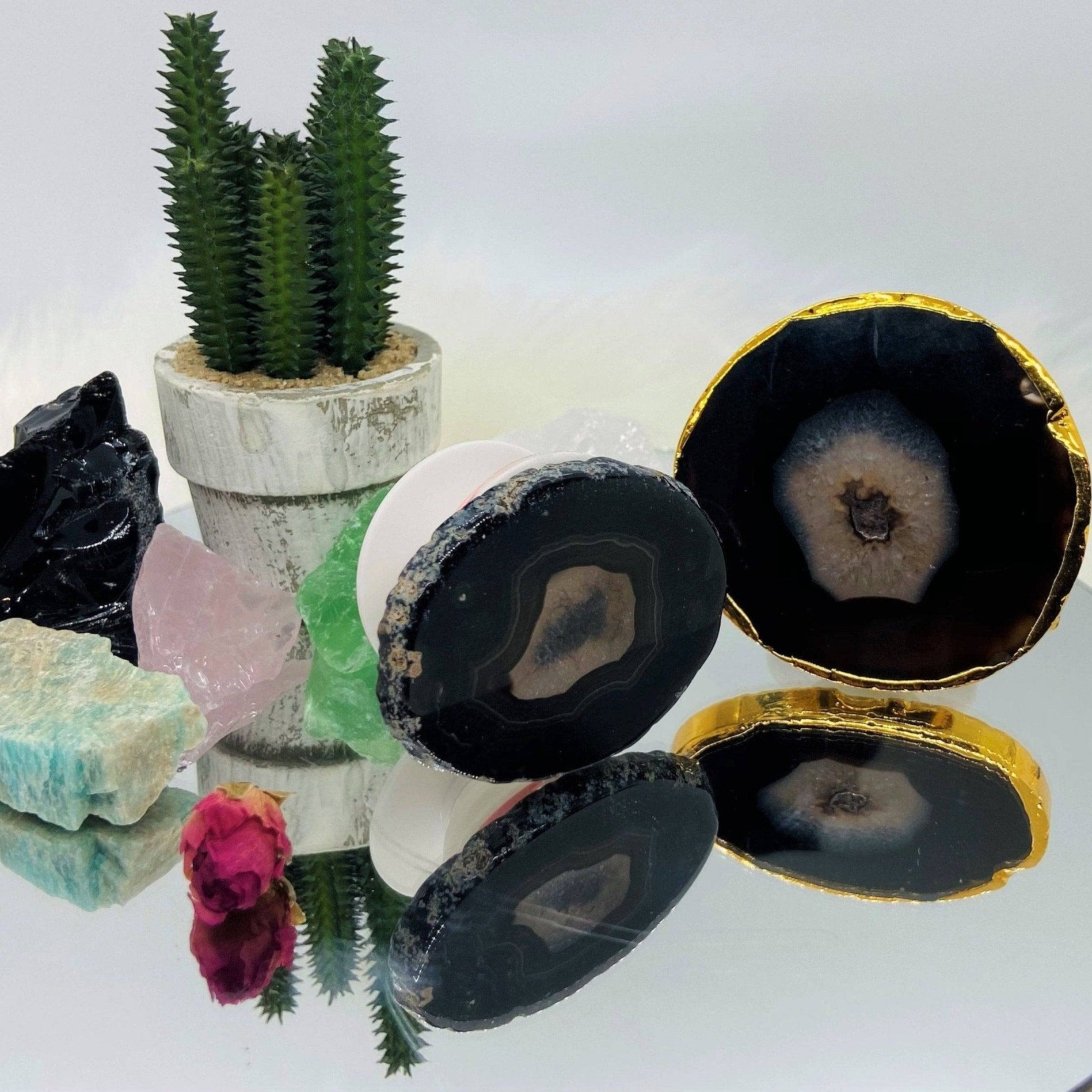 Onyx Natural Stone Phone Holder- Black Diamonds New York from Black ...